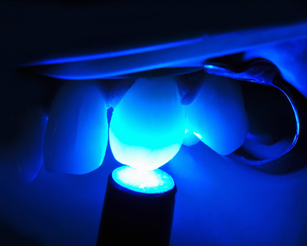 Fast Axis Collimator Lenses (FACs) | fisba.com